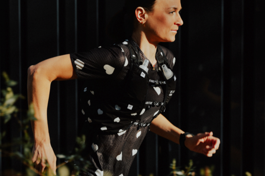 KINETIK mise sur le style pour réinventer le trail féminin